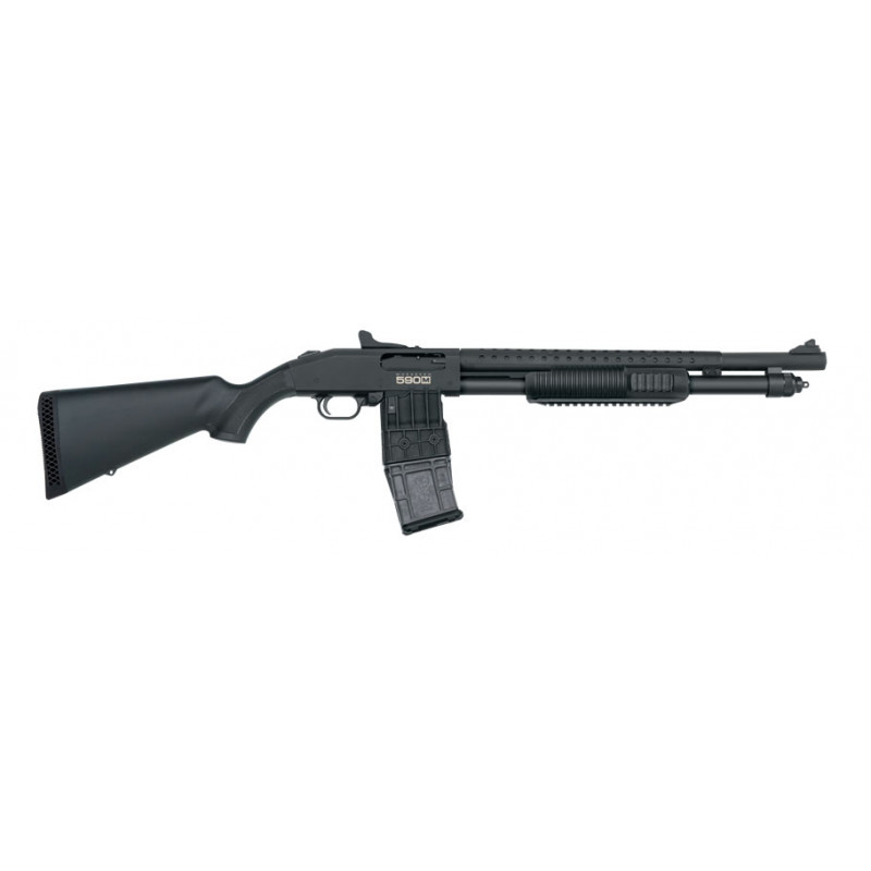 Mossberg-590M-Tactical-s-mieridlami
