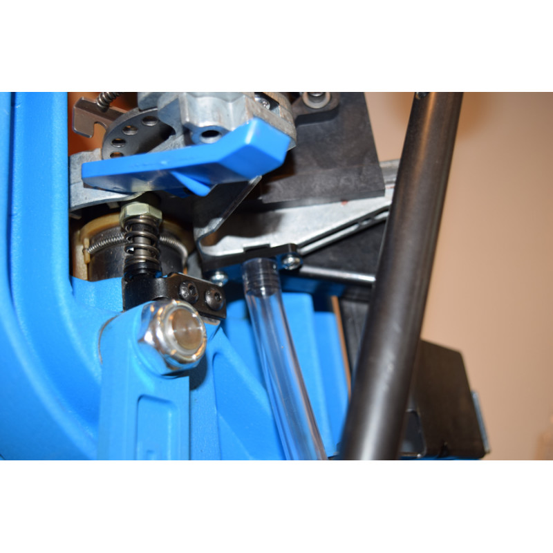 Dillon-XL-650-750-Primer-Output-Tube-Assembly-vyvod-vypichnutych-zapaliek